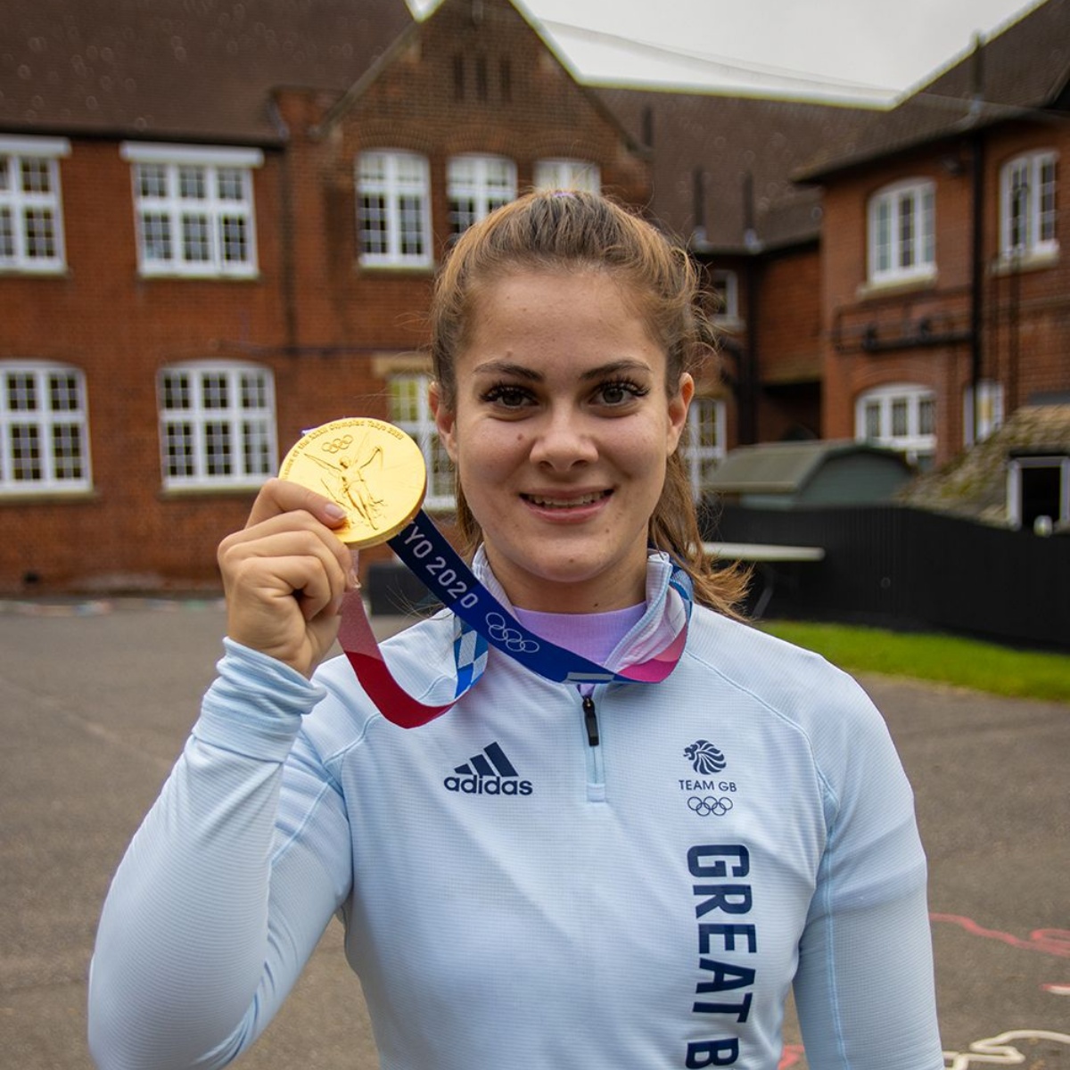 Olympic Gold Medallist Beth Shriever returns to Dame Bradbury's ...