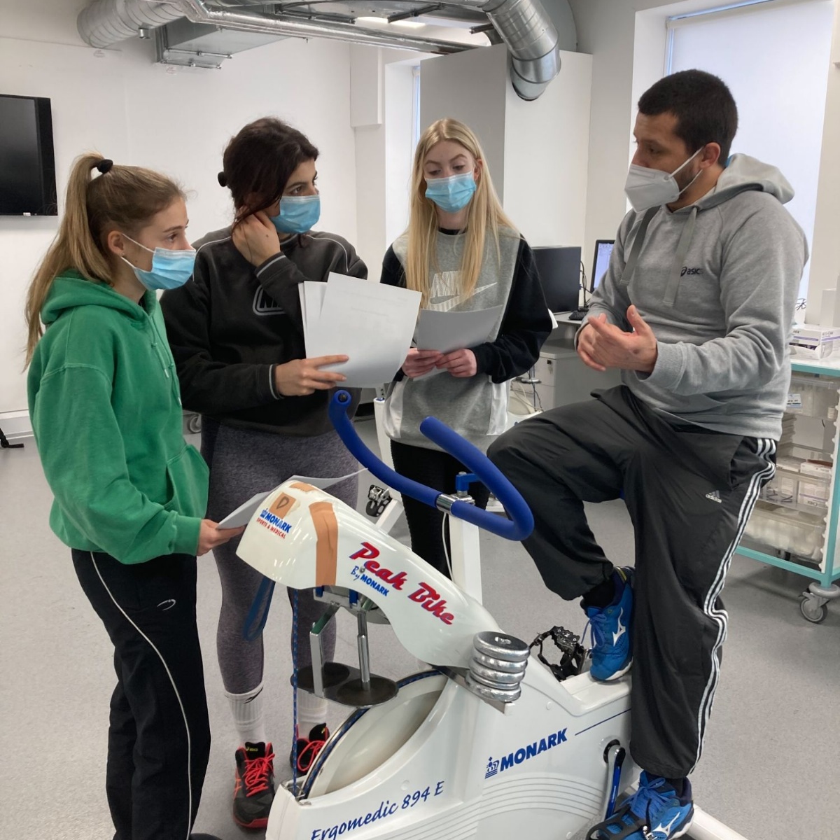 A Level students take part in lab fitness testing at ARU - Stephen ...